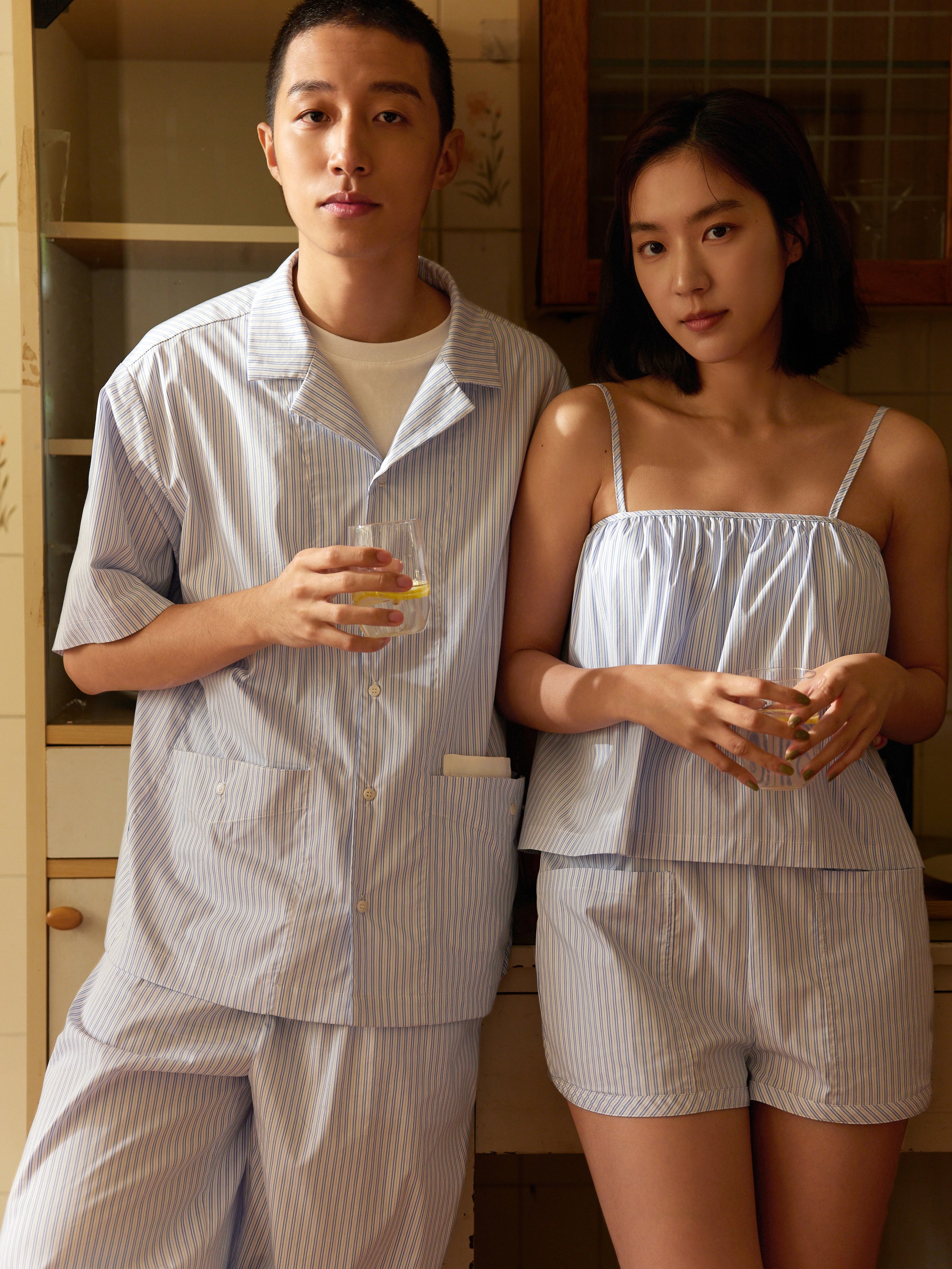 條紋細肩帶短版背心 ｜ mouggan | 我們都有點不同