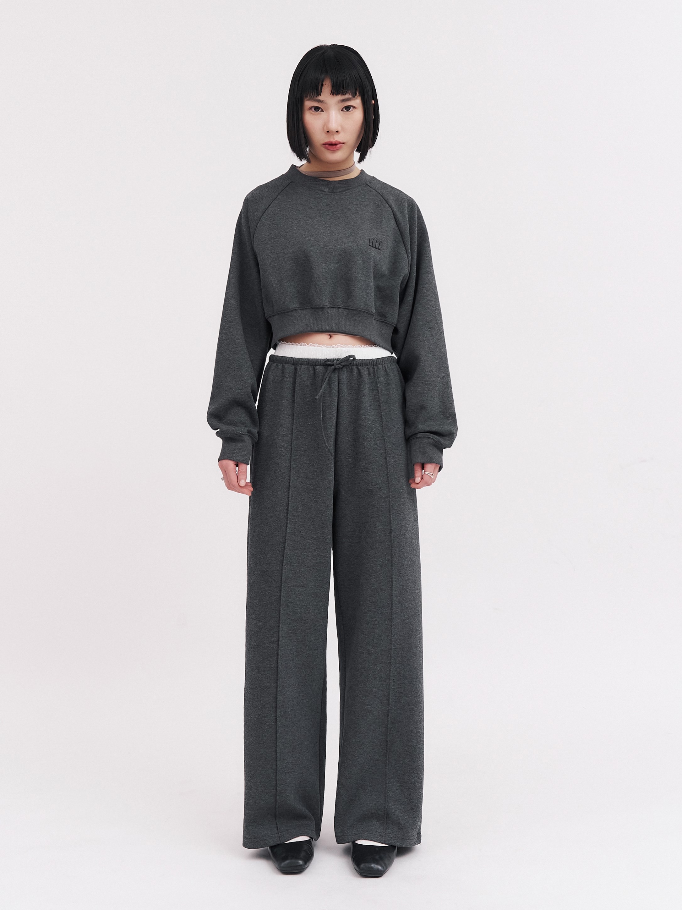 拉克蘭袖短版大學TEE ｜ mouggan | 我們都有點不同