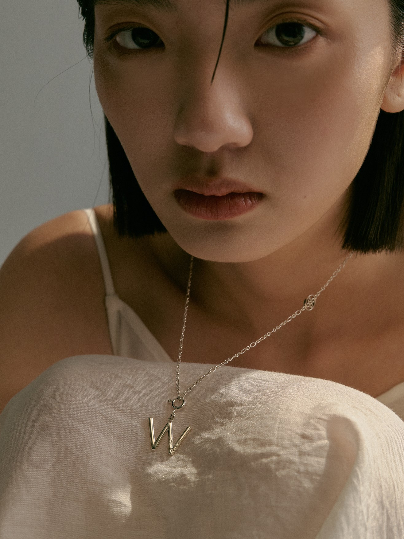 erosion 字母墜飾w-925純銀 ｜ mouggan | 我們都有點不同