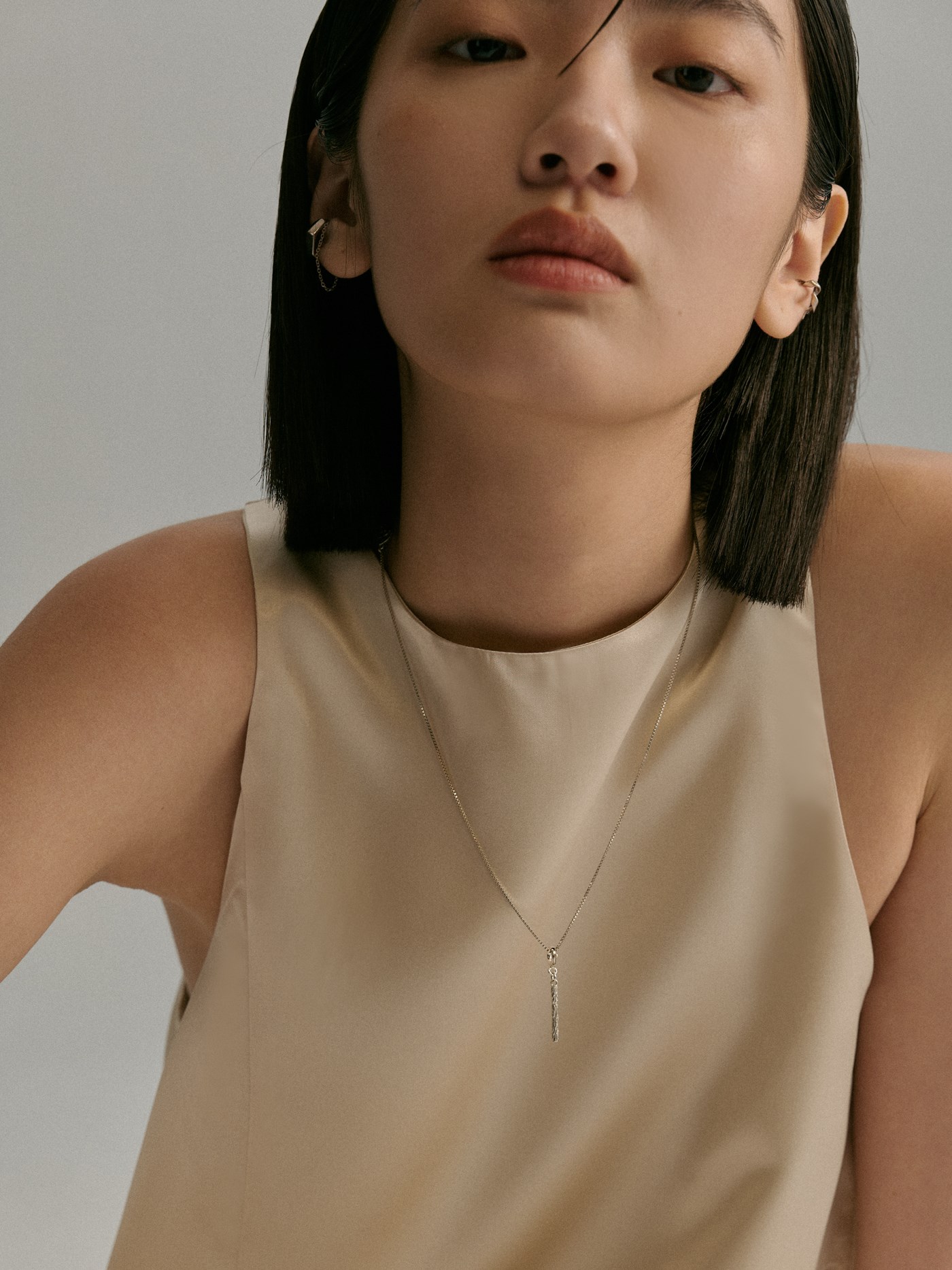 erosion 字母墜飾 L -925純銀 ｜ mouggan | 我們都有點不同