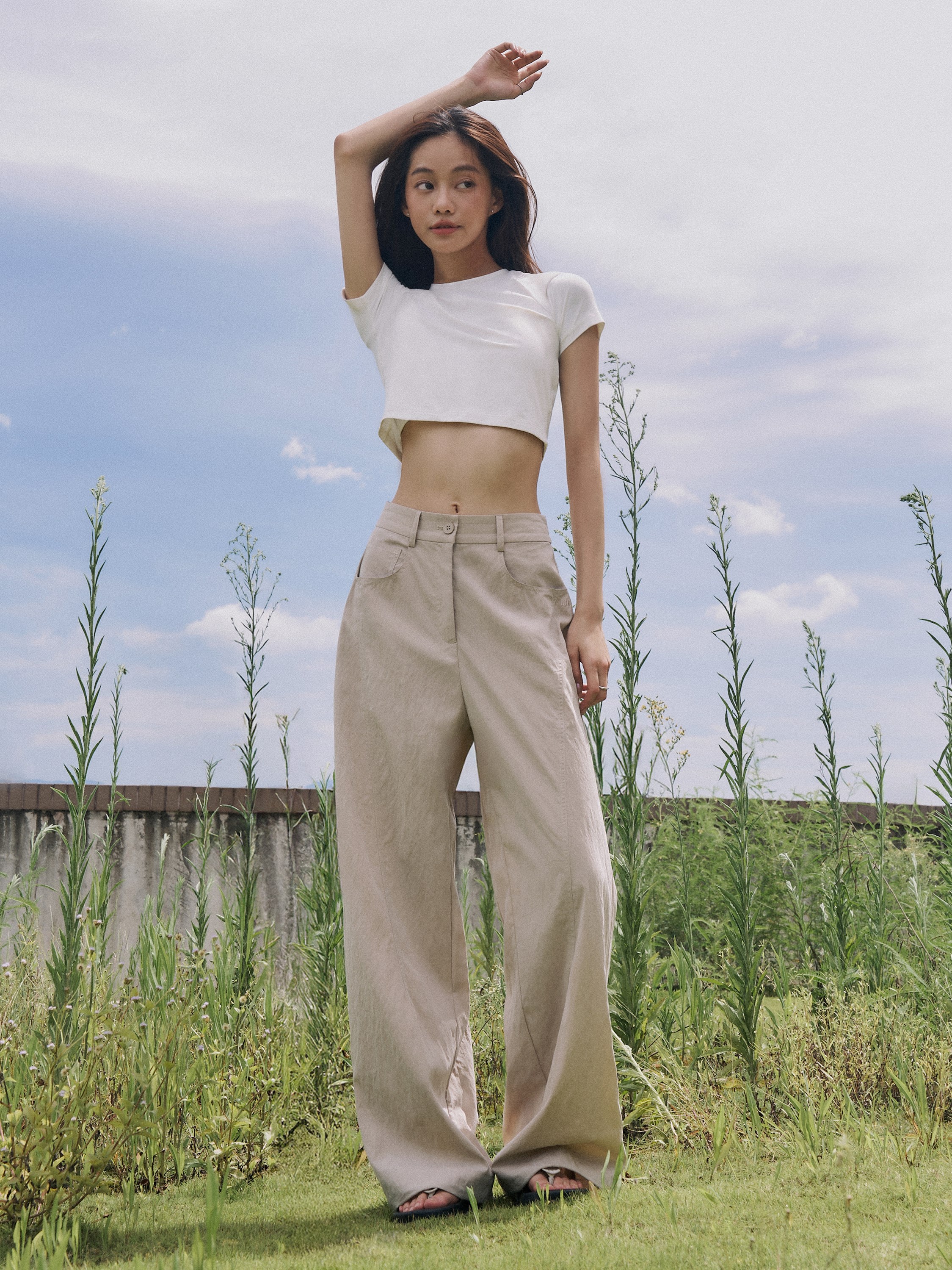 彈力親膚短版合身TEE（涼涼消暑TEE） ｜ mouggan | 我們都有點不同