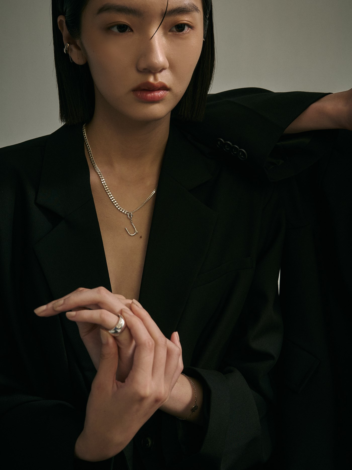 erosion 字母墜飾u-925純銀 ｜ mouggan | 我們都有點不同