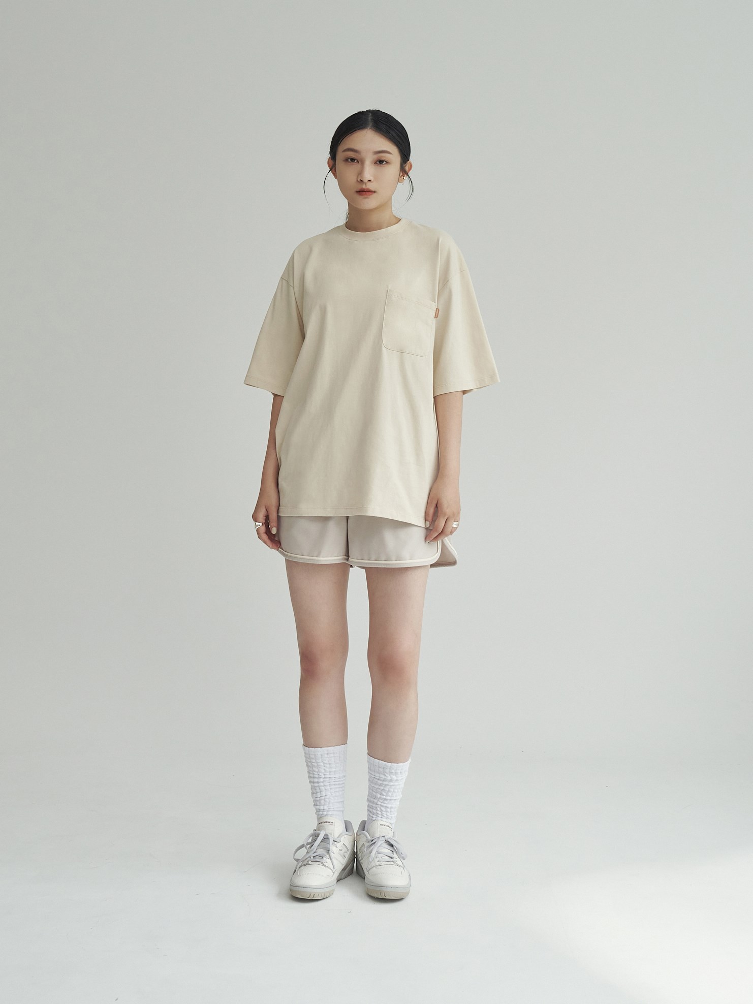 後背拼接口袋TEE ｜ mouggan | 我們都有點不同