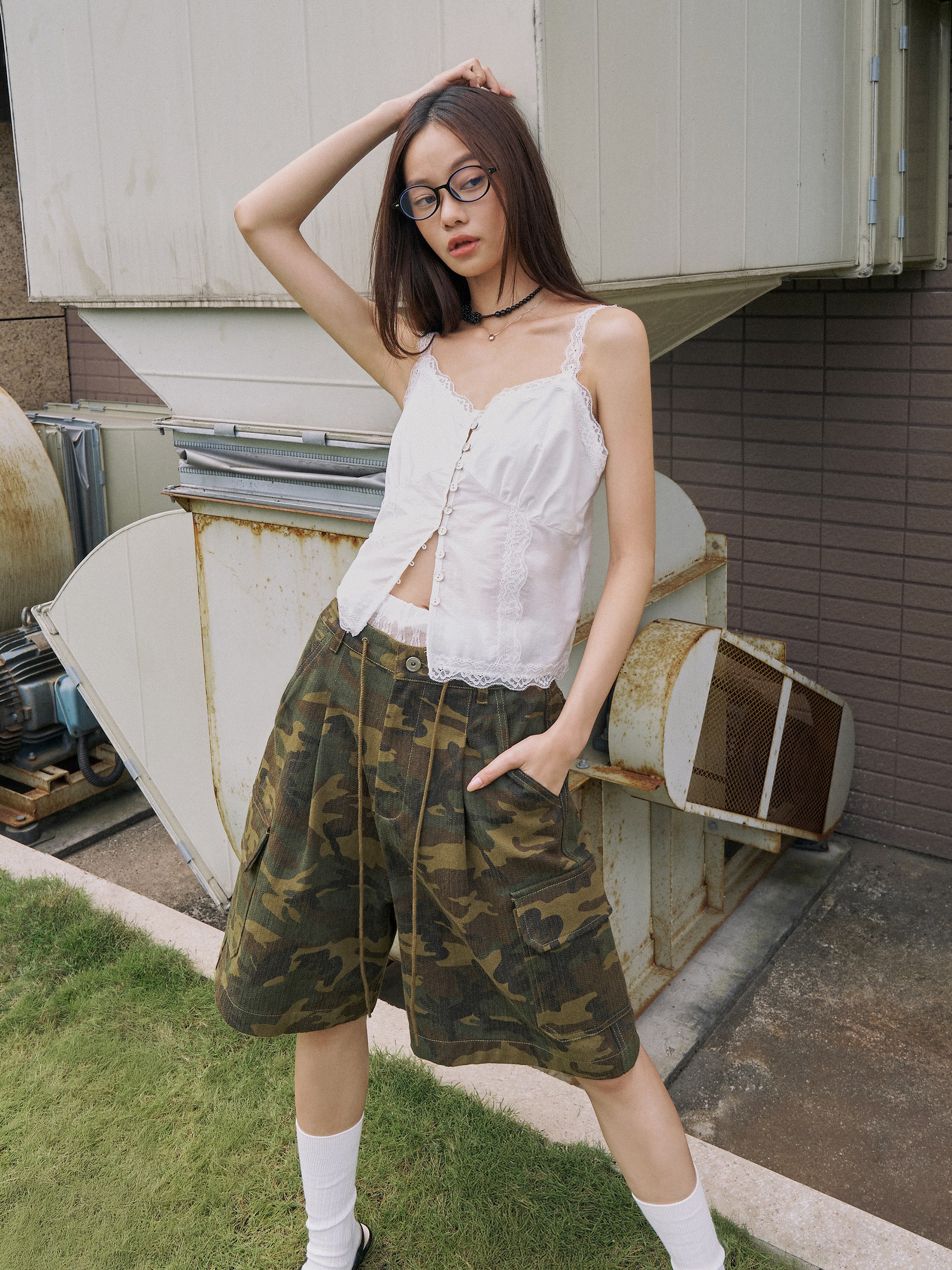 迷彩多口袋六分短褲 ｜ mouggan | 我們都有點不同