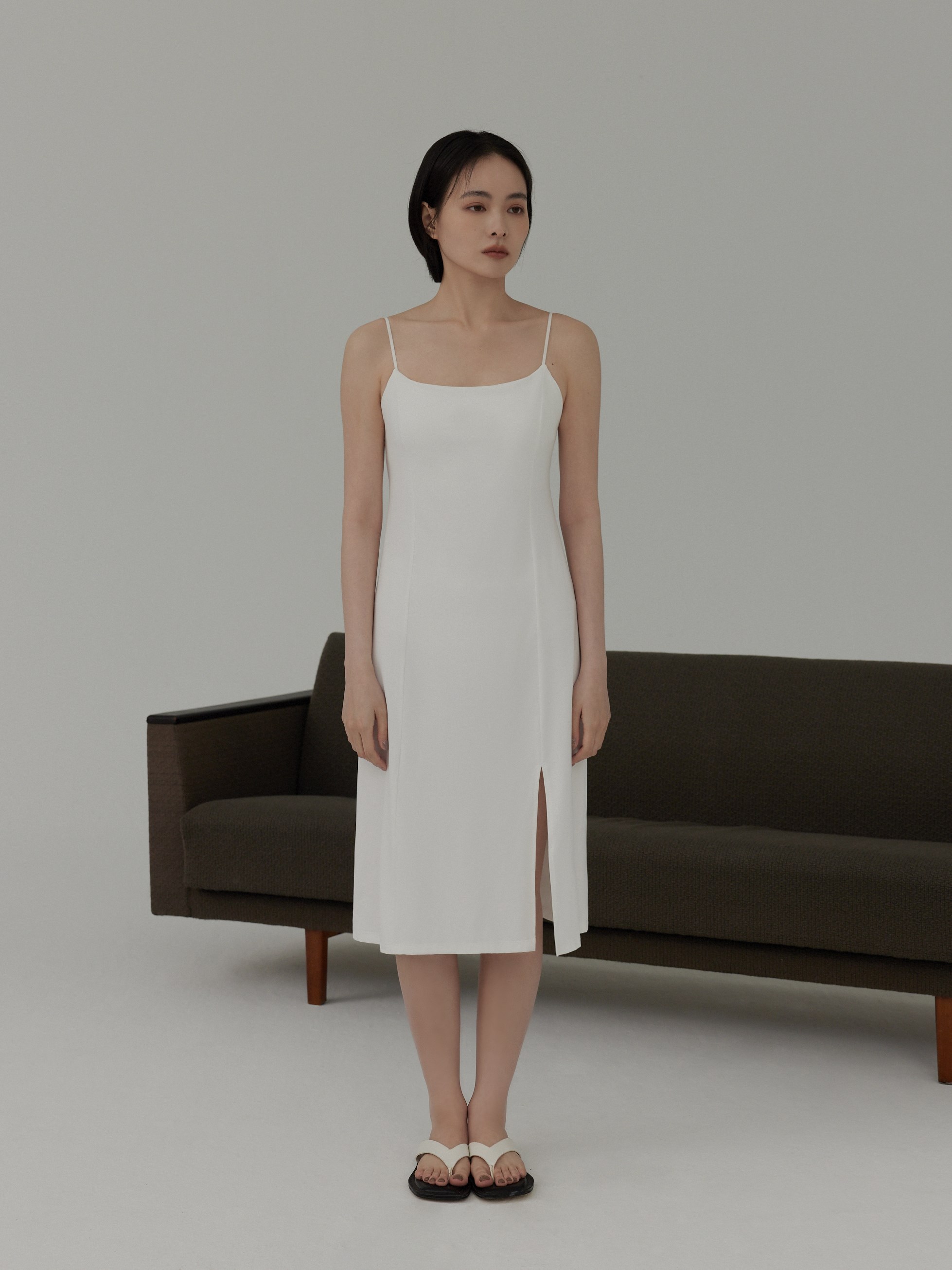 彈性絲滑美背長洋裝(附bra) ｜ mouggan | 我們都有點不同