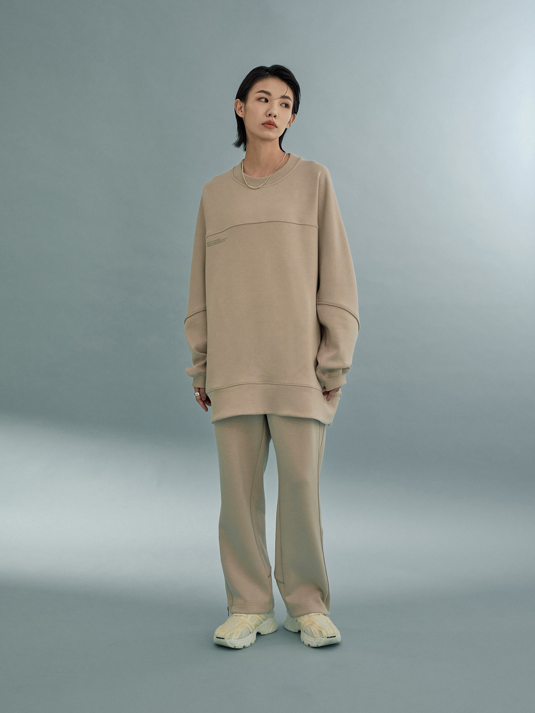 連袖大學TEE ｜ mouggan | 我們都有點不同