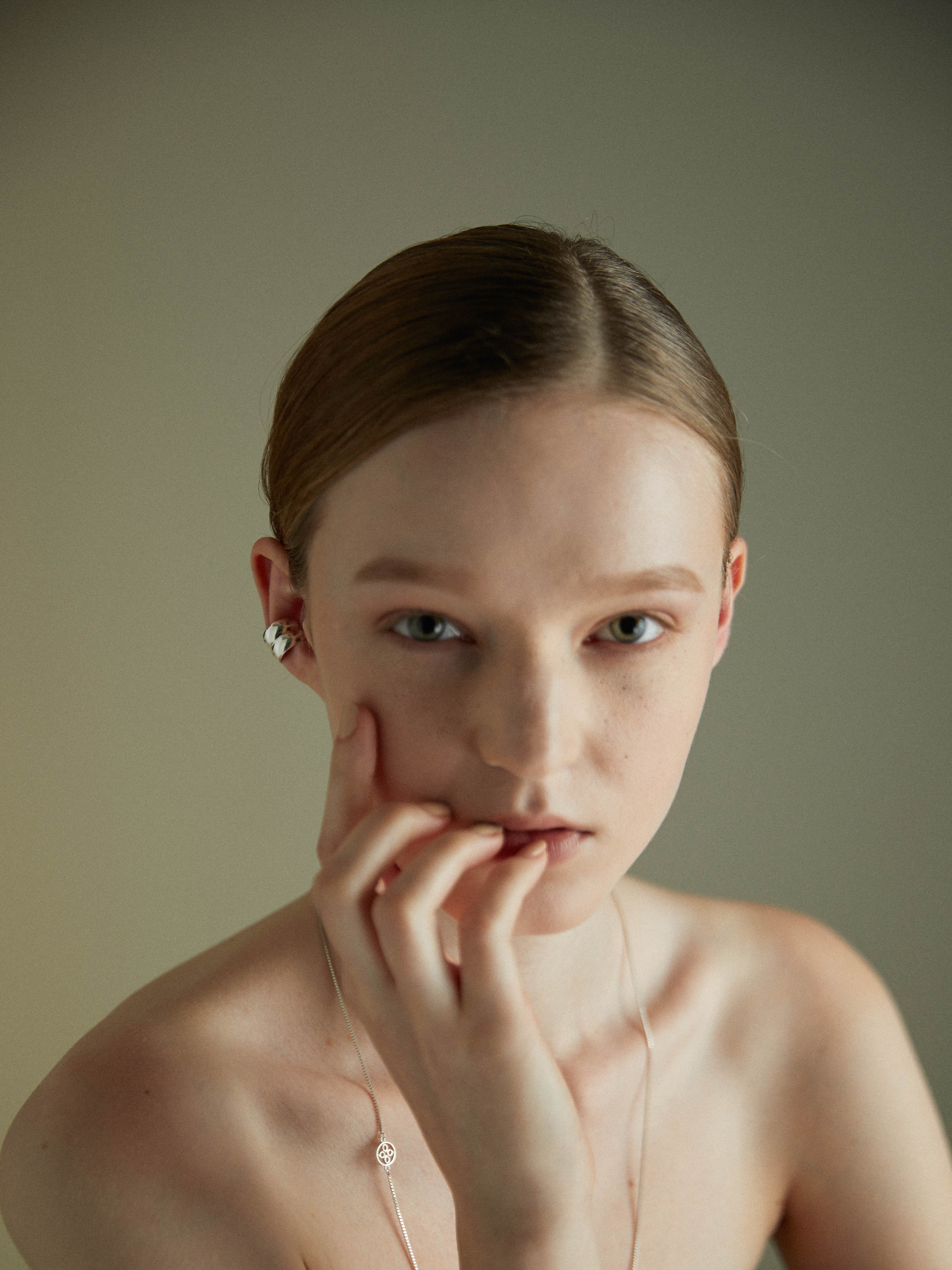 晨露耳扣-925純銀 ｜ mouggan | 我們都有點不同