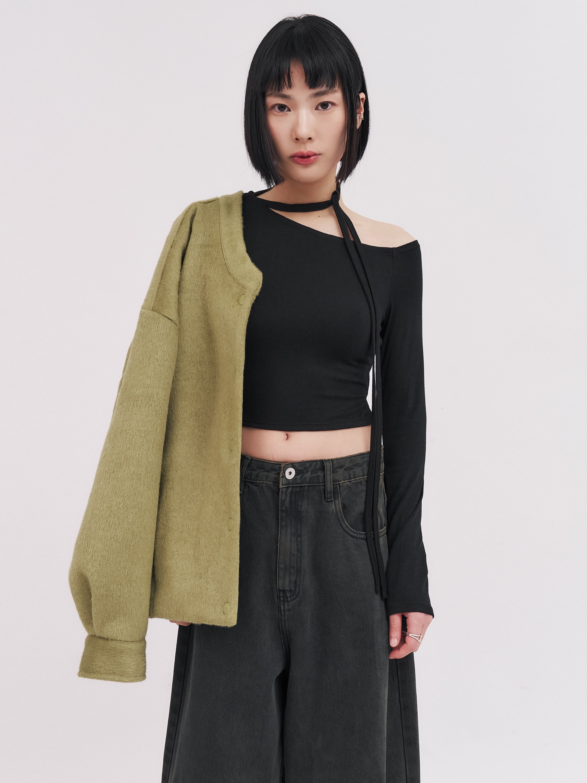 露肩綁帶長袖 BRA TOP ｜ mouggan | 我們都有點不同